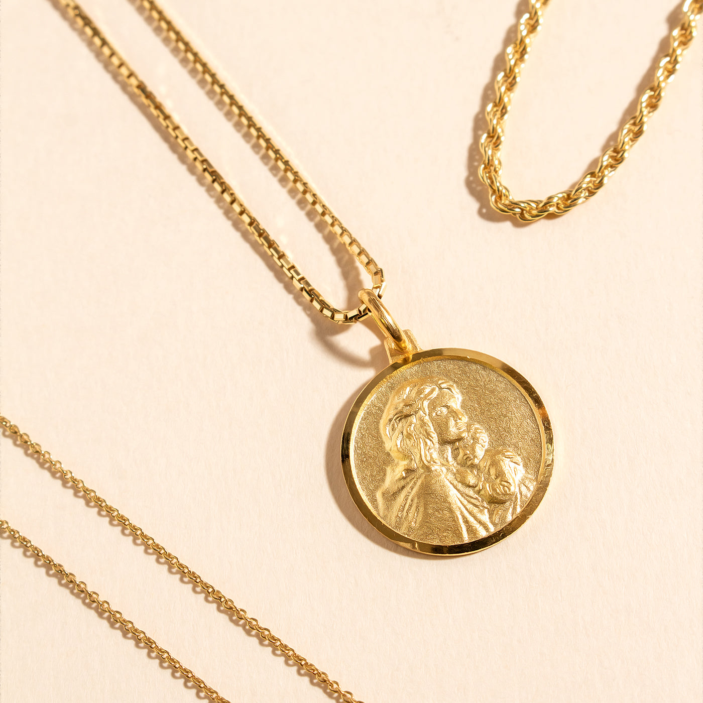 Mom and Baby Medal – LUAMARTA